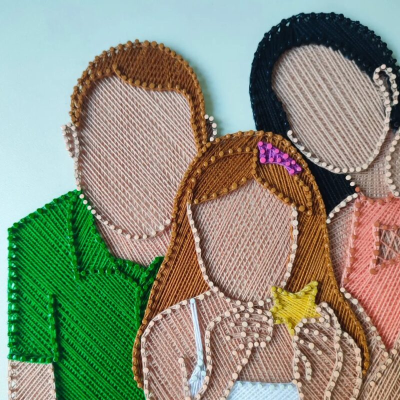 Custom Family String Art Portrait handmade - Jaunii Arts